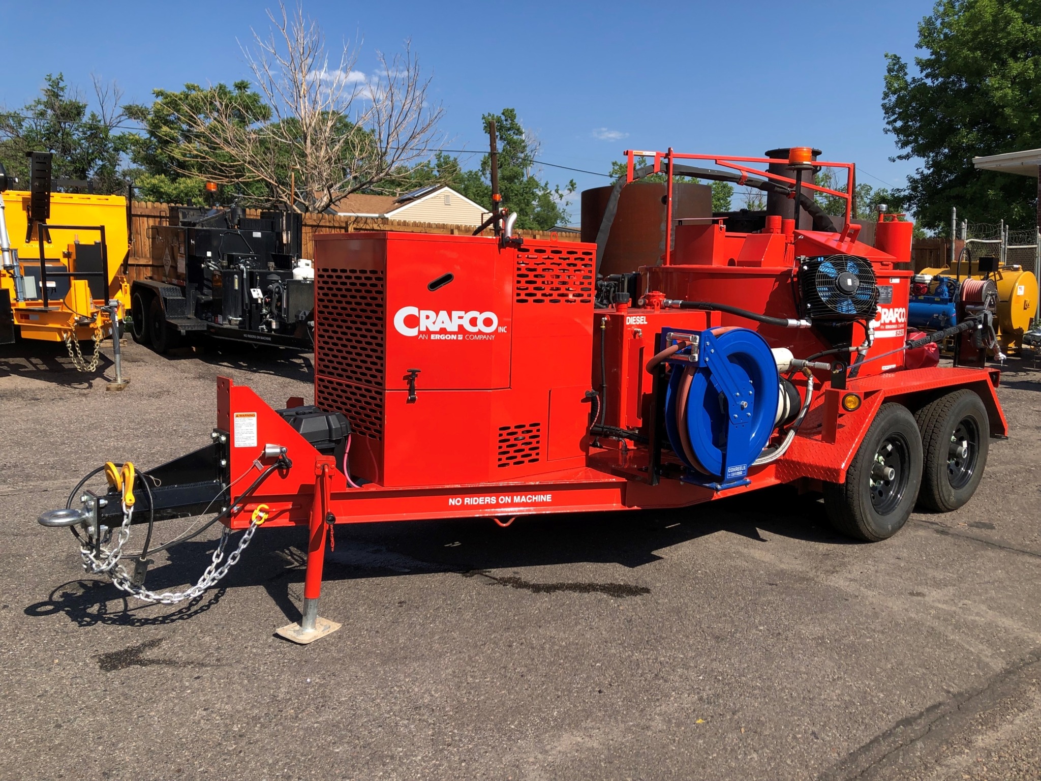 Sealcoating Equipment For Sale | Asphalt Equipment | DISSCO