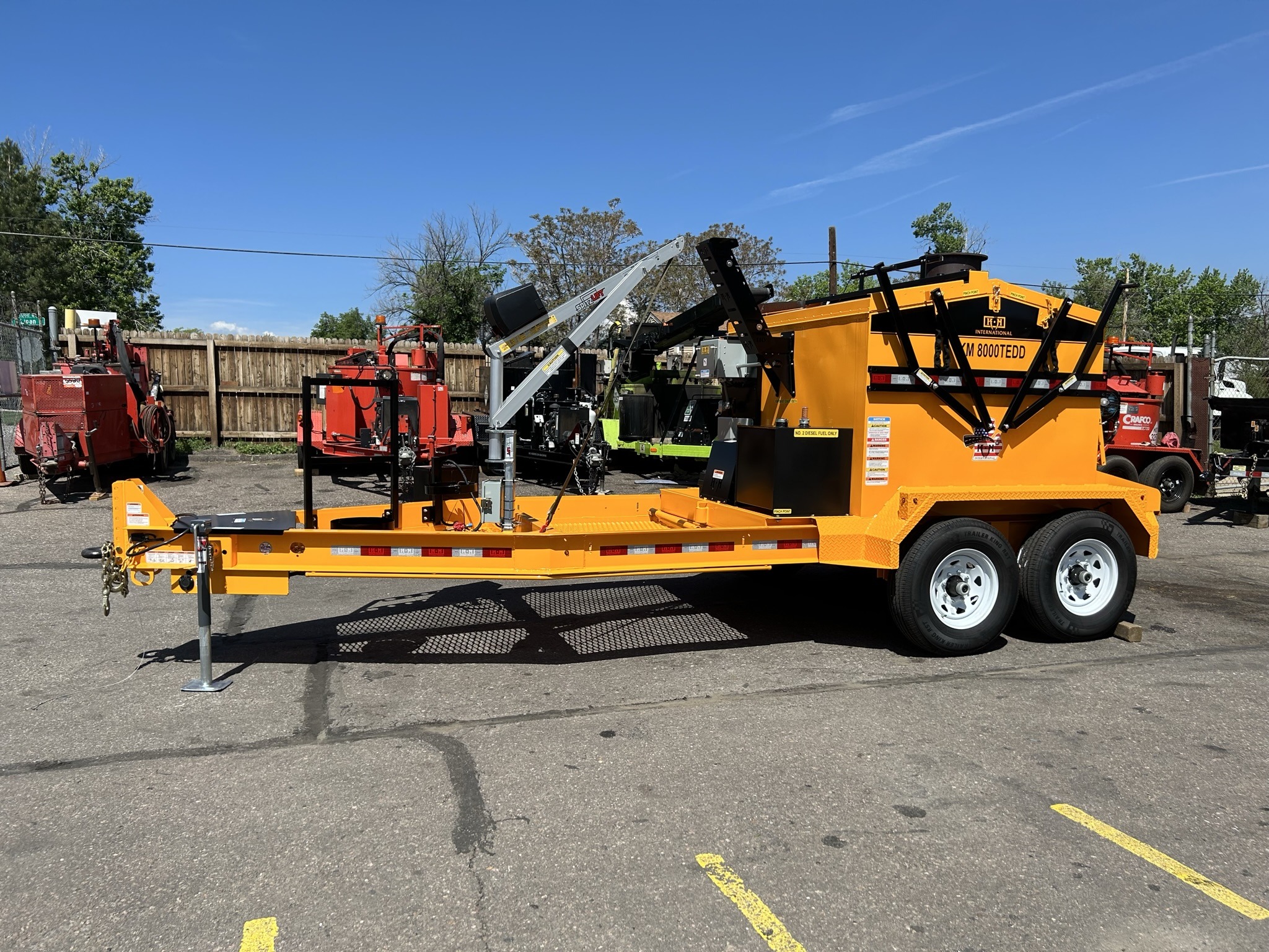 NEW 2024 KM 8000T 4 Ton Asphalt Hotbox Trailer Reclaimer