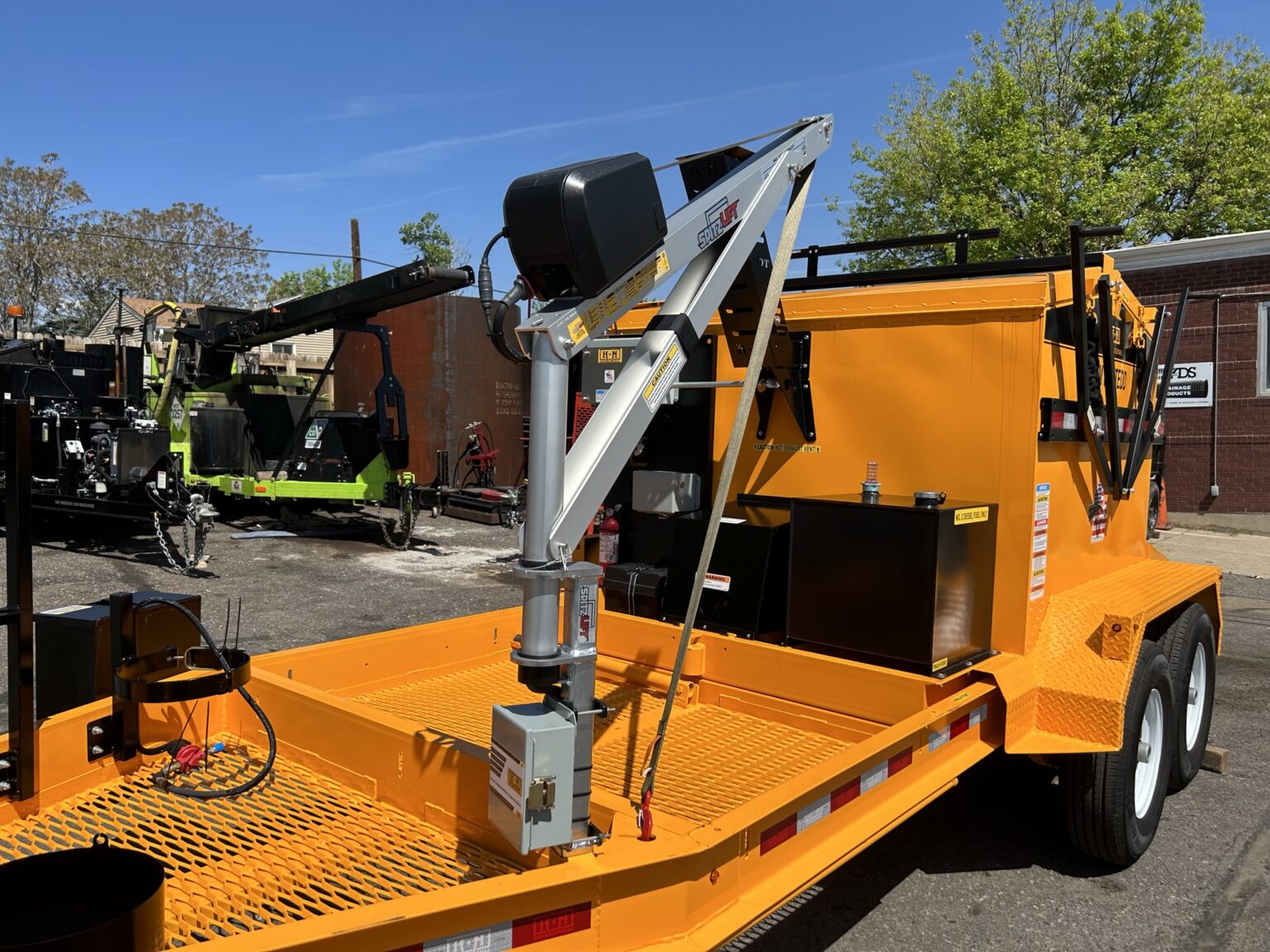 NEW 2024 KM 8000T 4 Ton Asphalt Hotbox Trailer Reclaimer