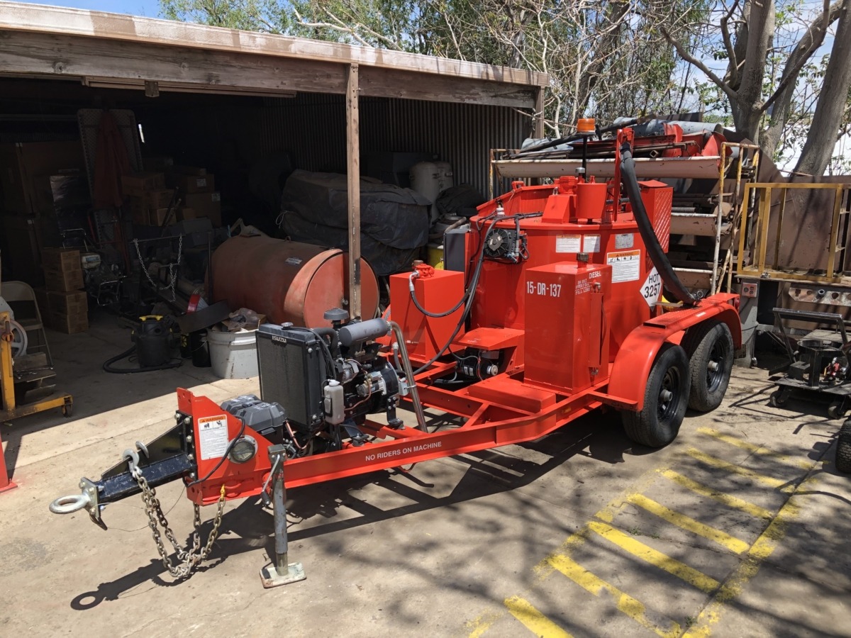 2015 Crafco Super Shot 250 Diesel Crack Seal Melter, 1392 hours, w/ 90 ...